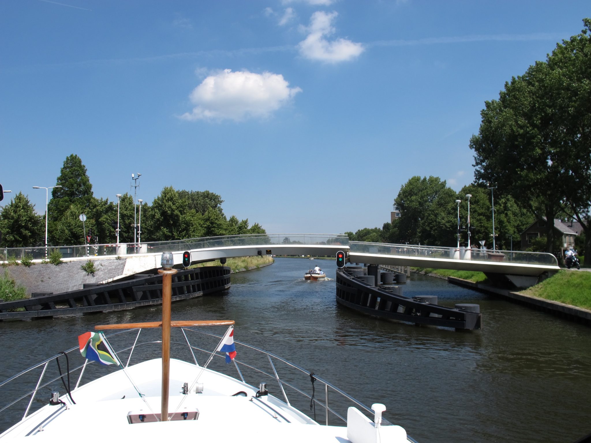 More Bridges on the Netherlands Waterways - Waterway Wanderer